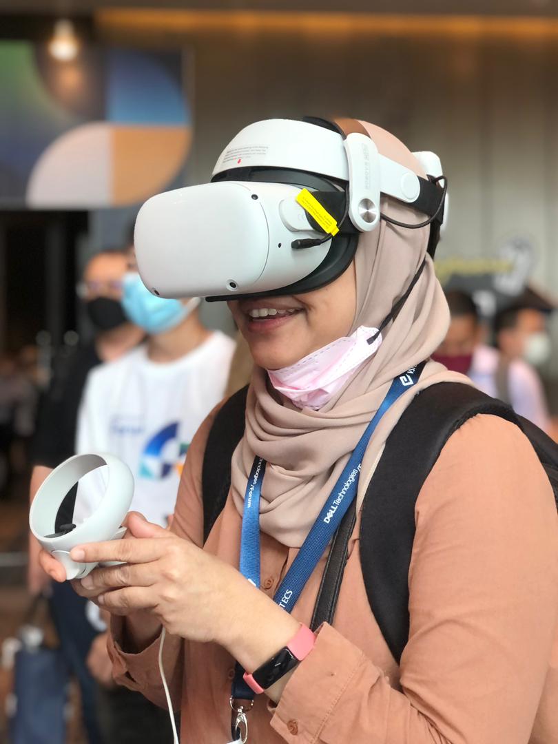 VR Rental Service For Virtual Reality Gaming | Jitu Unggul